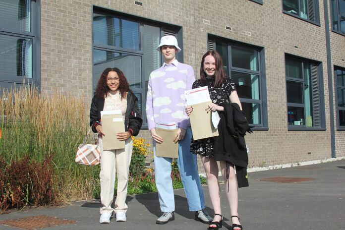 PLANTSBROOK SCHOOL A-LEVELS 2021 - HEAD'S PRIDE